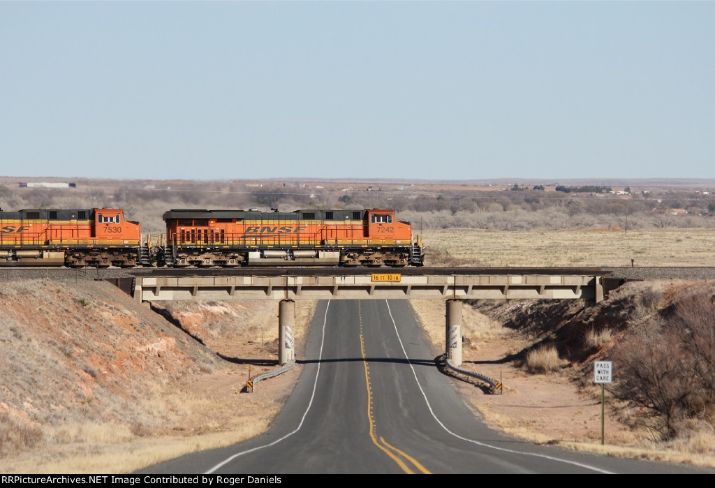 BNSF 7242